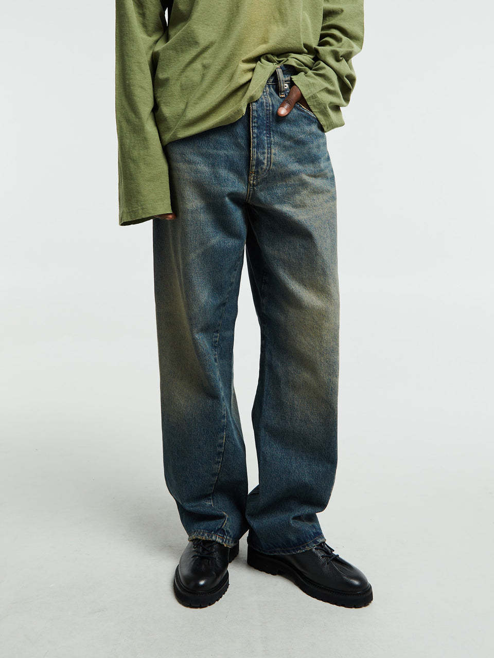 SUNFLOWER SUNFLOWER Logo Patch Straight-Leg Jeans